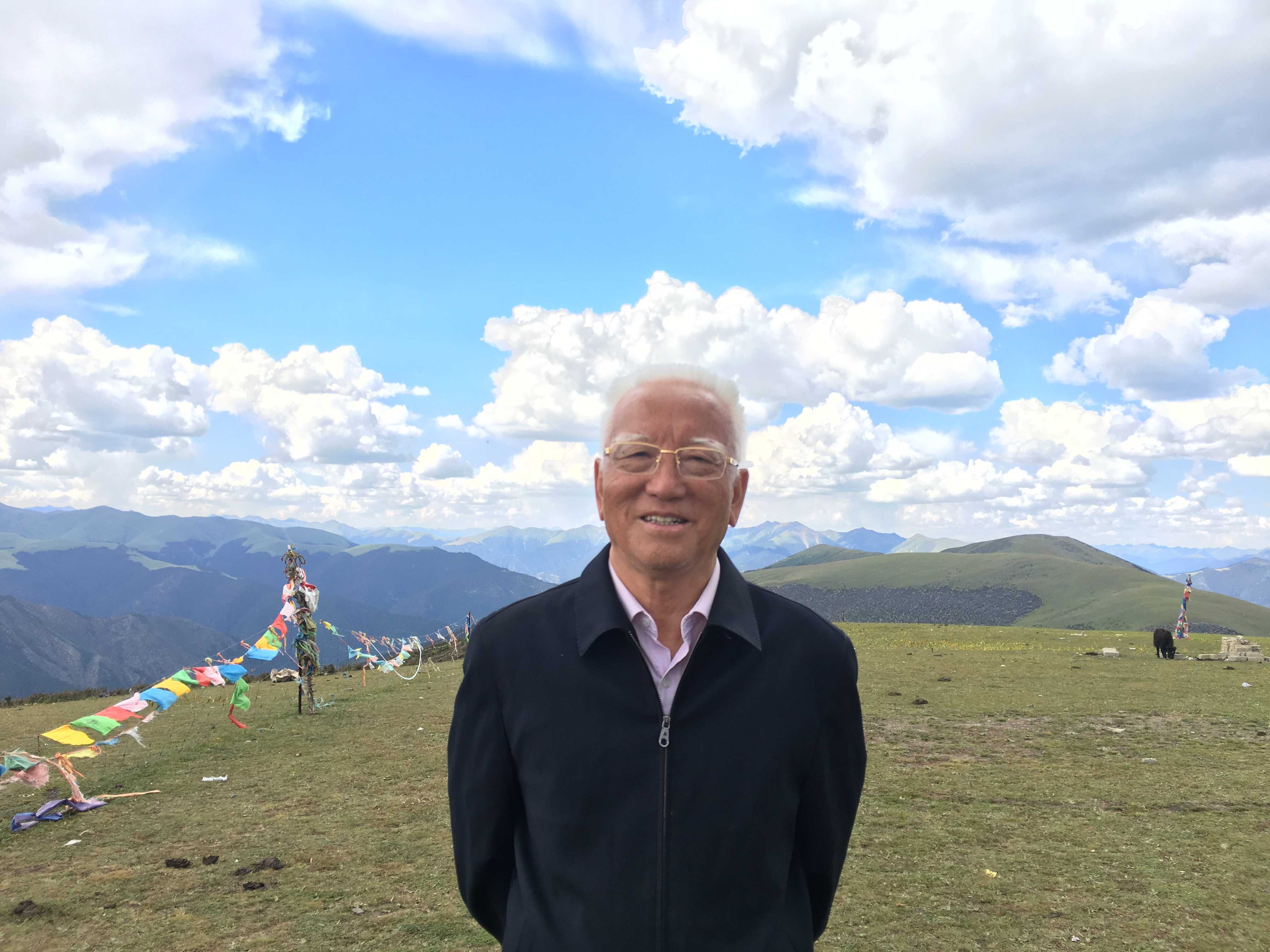 Guarding the legendary epic of King Gesar-China Story